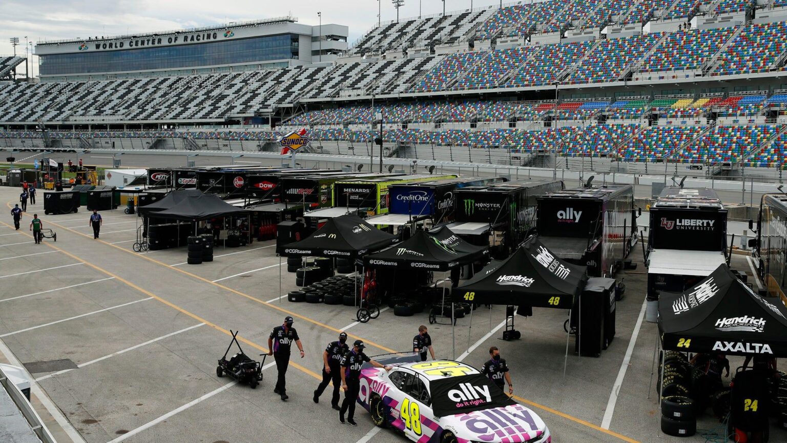 NASCAR RC Cars: The Ultimate Guide to Racing and Benefits - Swell RC